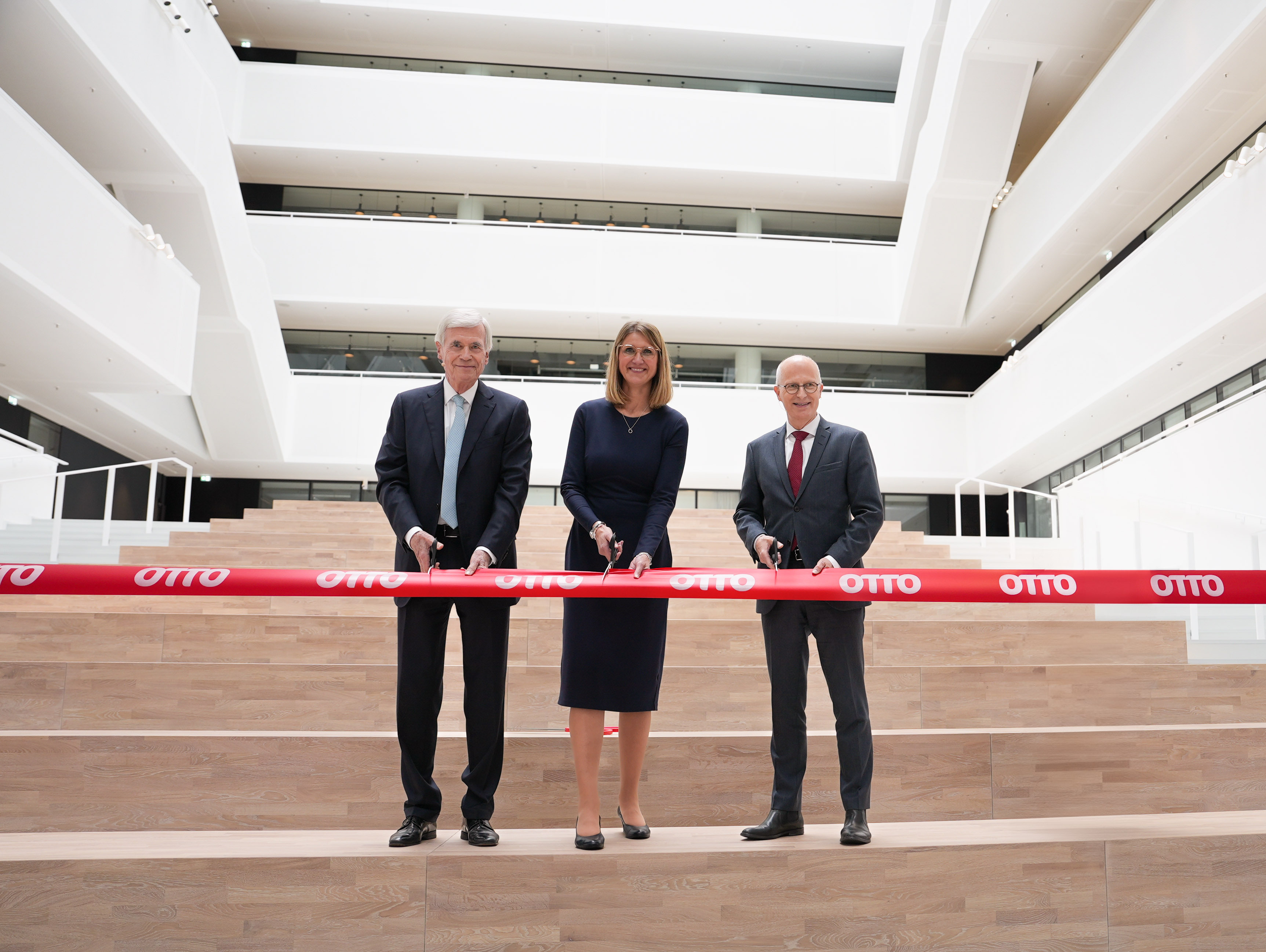 OTTO eröffnet neues Headquarter in Hamburg