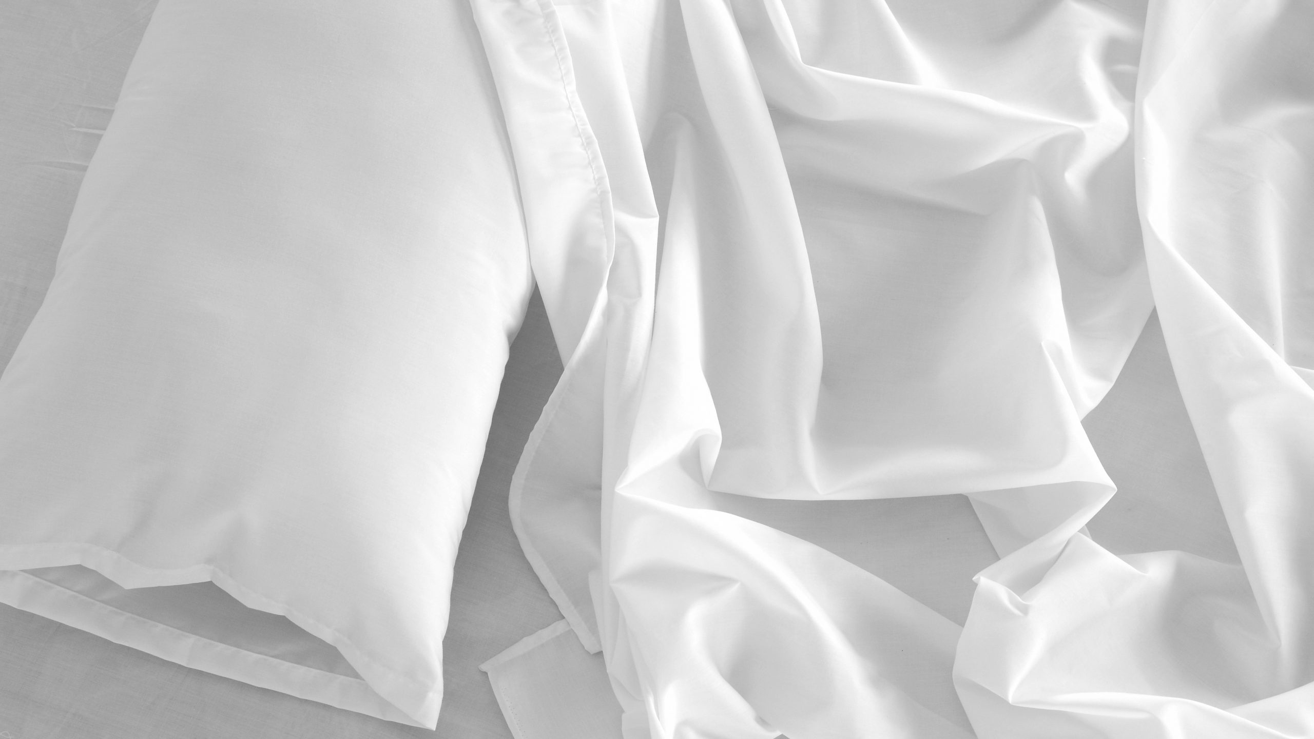 Weiße Wäsche waschen – so erhalten Sie das Leuchten | UPDATED