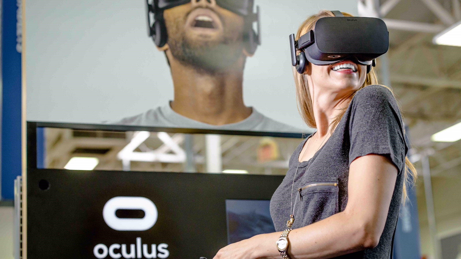 Facebook soll an günstigem, kabellosen VR Headset arbeiten | UPDATED