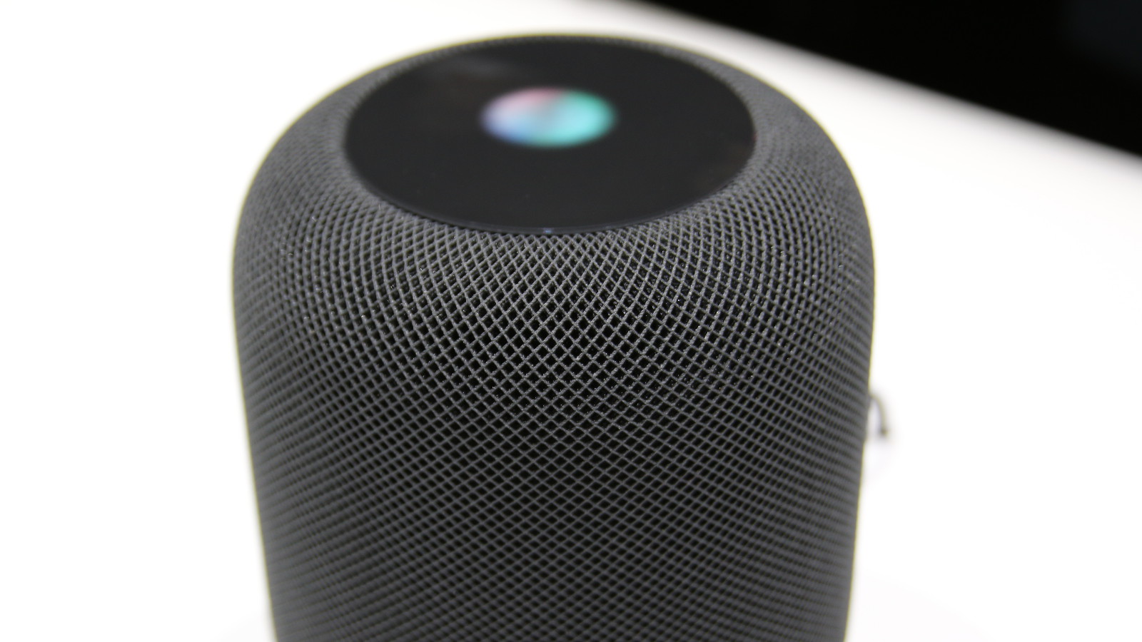 Apple HomePod kommt mit kleinem Display – und ist schon zu hören | UPDATED