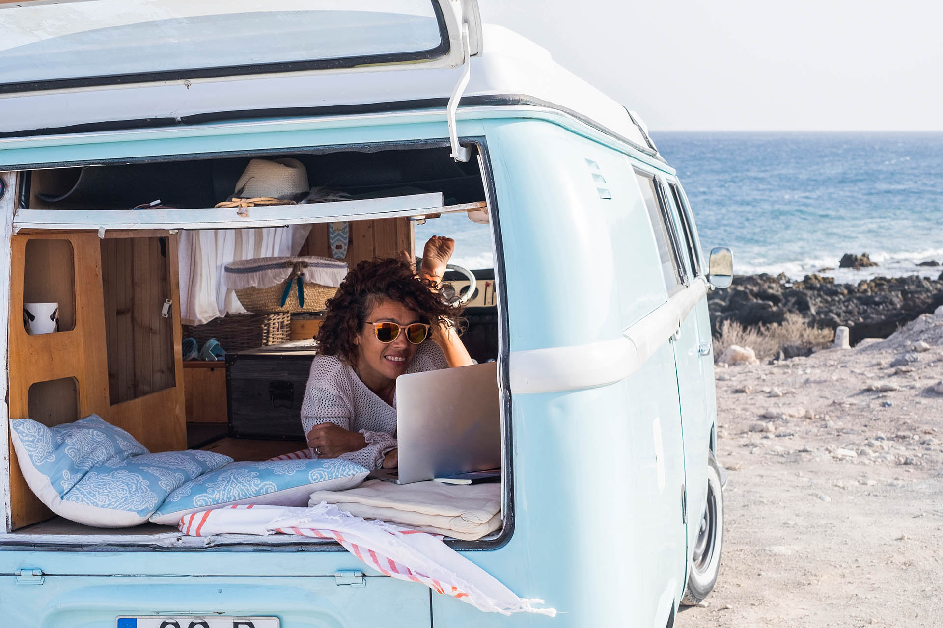 Internet-Stick: So kommst du unterwegs ins Netz | OTTO