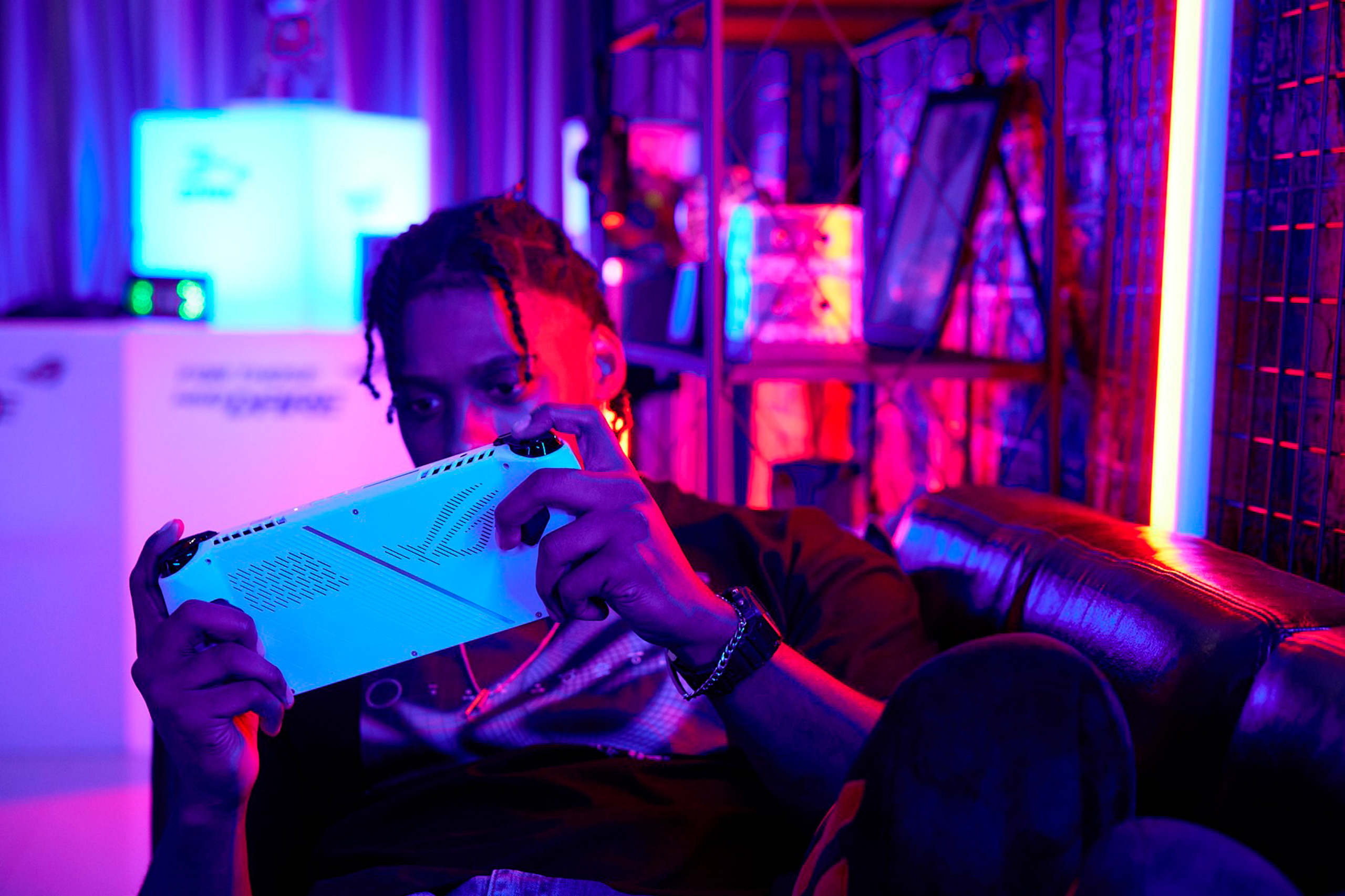 Asus ROG Ally: Mobile Spielekonsole mit Windows 11 | OTTO