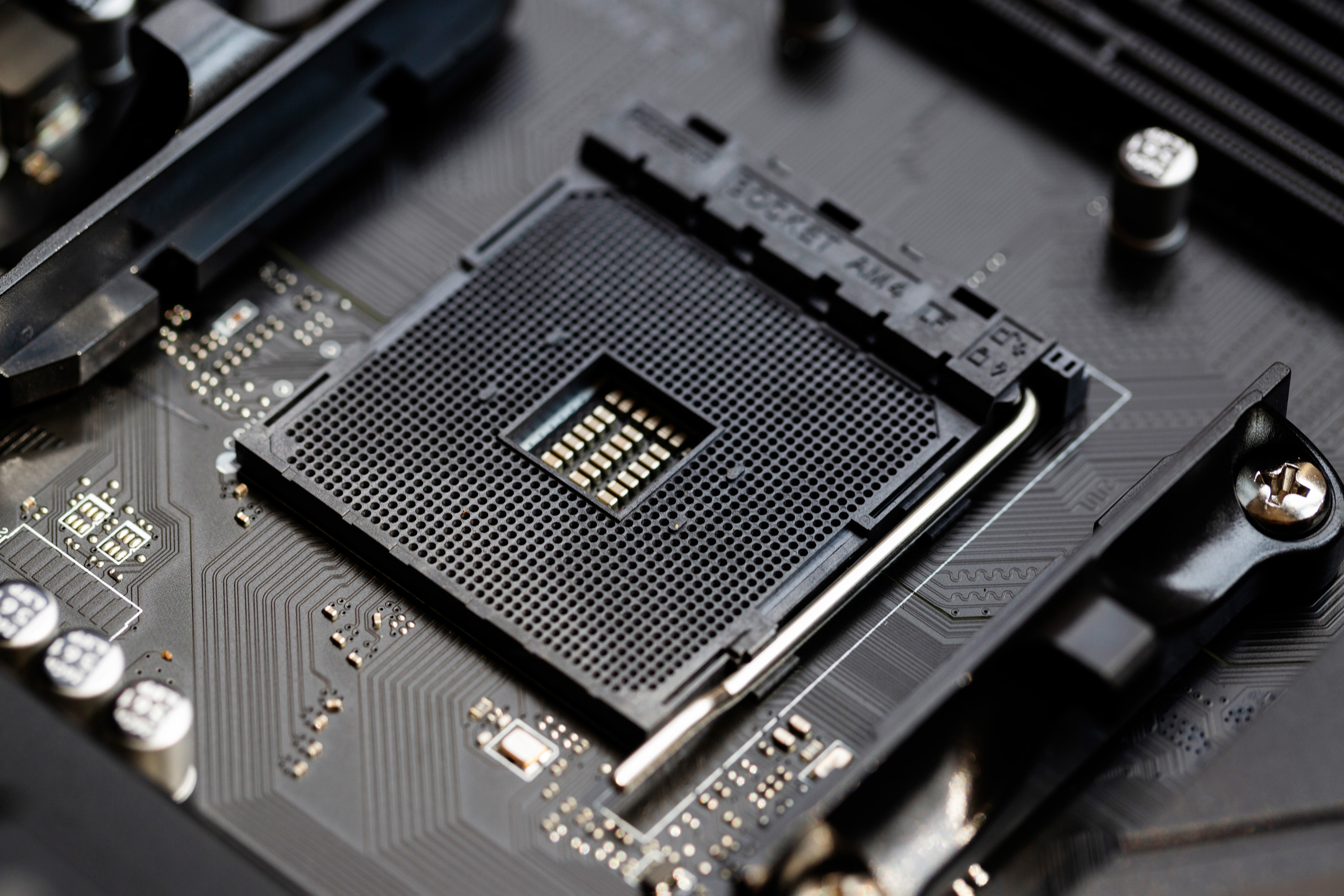 CPU-Sockel: Augen auf beim Mainboard-Kauf | OTTO