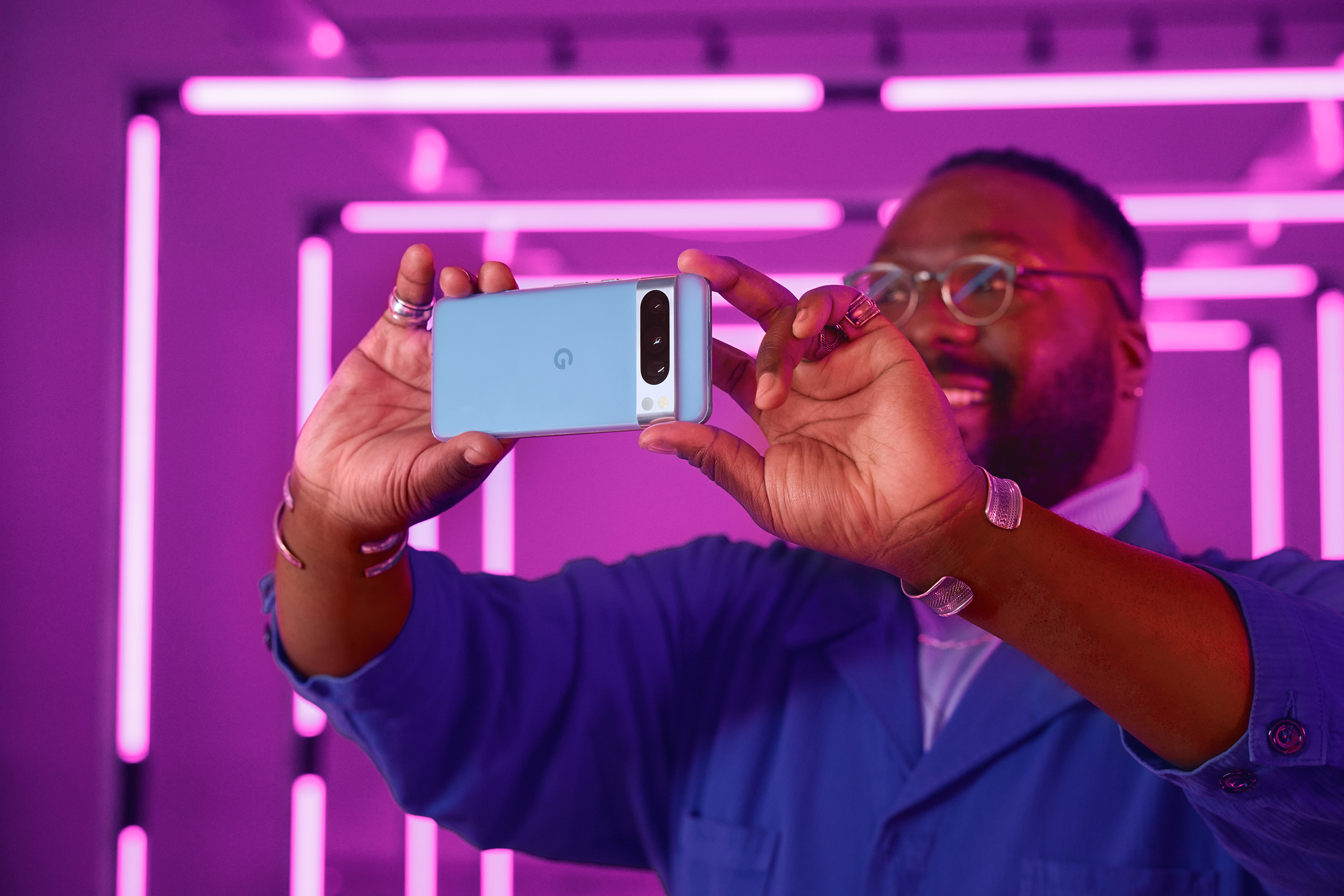 Google Pixel 8 (Pro): Google setzt stark auf AI | OTTO